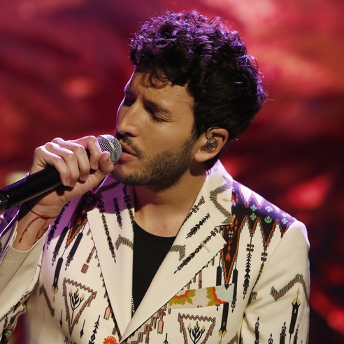 Dos Oruguitas Chords by SEBASTIÁN YATRA, ENCANTO | No Sign Up Required!